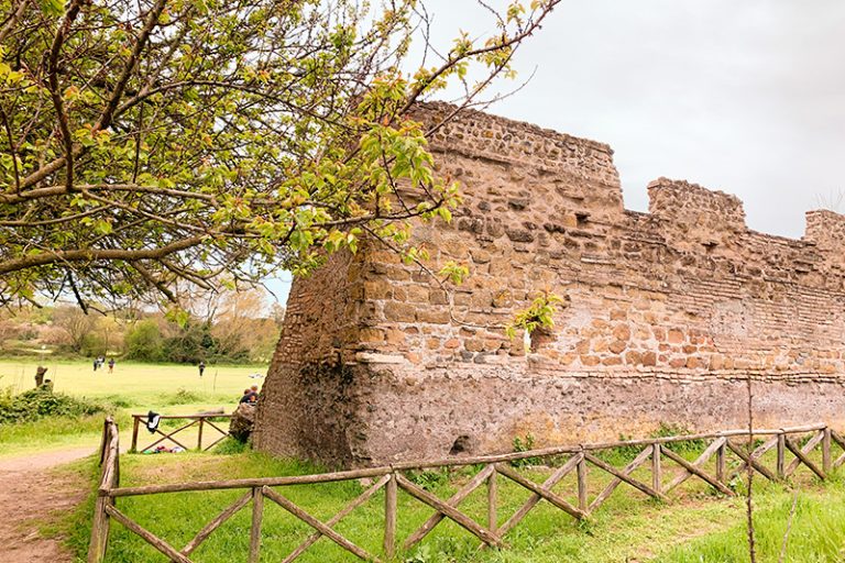 Il Parco della Caffarella a Roma, tra conigli e tanta natura